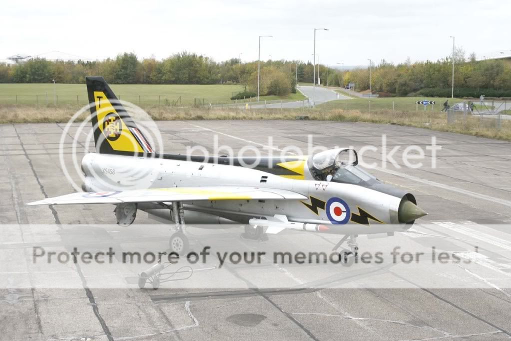 Cranfield's Lightning T.5 XS458 alive and well - UK Airshow Review Forums